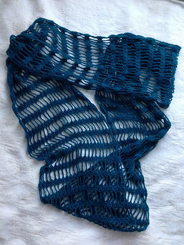 Ravelry: Shell Net Cowl pattern by Ryan Hollist