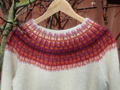 Ravelry: The Grillwork Red (Gallret Rött) Dark or Light pattern by ...