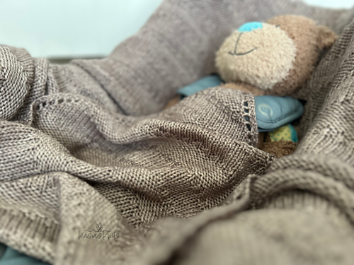Ravelry: Cruise Cuddle Baby Blanket pattern by Kasia Krzyzyk