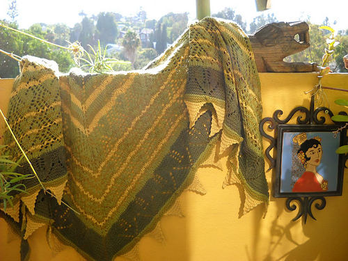 Ravelry: Florine pattern by Kat Coyle