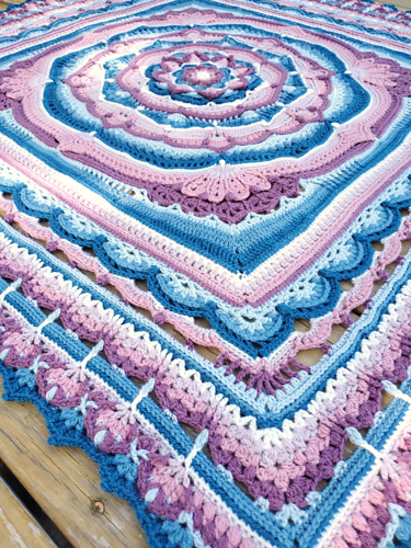 Ravelry: Maxine Afghan pattern by Kayla Wagner