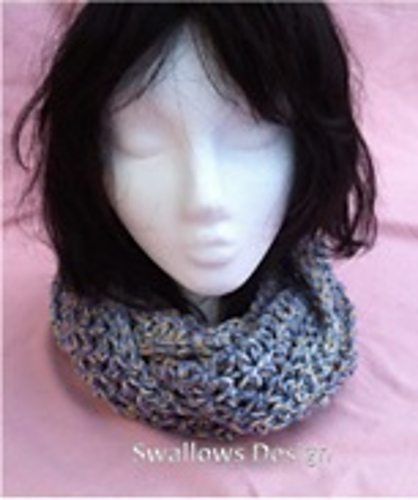 Ravelry: 'Easy Peasy' Long Cowl pattern by Kaz Bowen (Swallows Design)