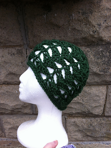 Ravelry: Shells & Chains Hat pattern by Anastacia Zittel