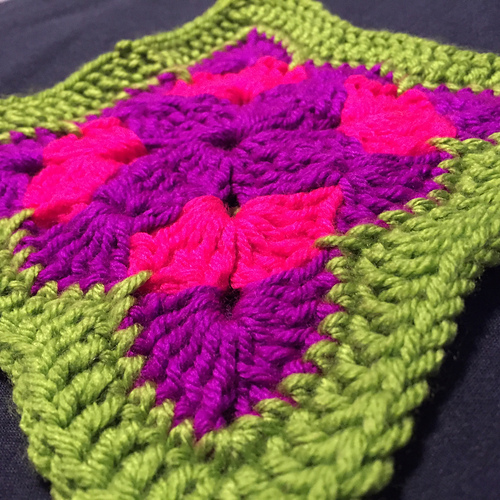 Ravelry: kristinb557's 18 Tri-color clusters Square #11