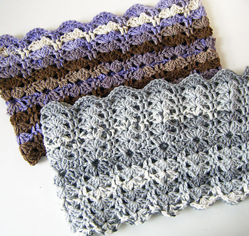 Ravelry: Dentelle Cowl pattern by Shara Made