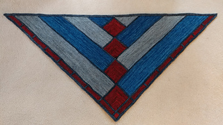 Ravelry: kellygirl1533's Eden Prairie Triangle Wrap