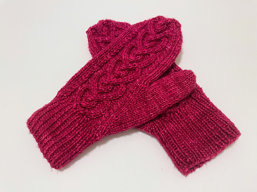 My new mittens are perfect for Valentine’s Day :) : r/knitting