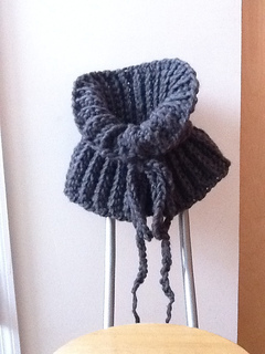 Ravelry: Silver Lining Cowl pattern by Kay Em Squared