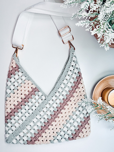 Ravelry: Easy Granny Stitch Rectangle Bag pattern by Briana K Designs
