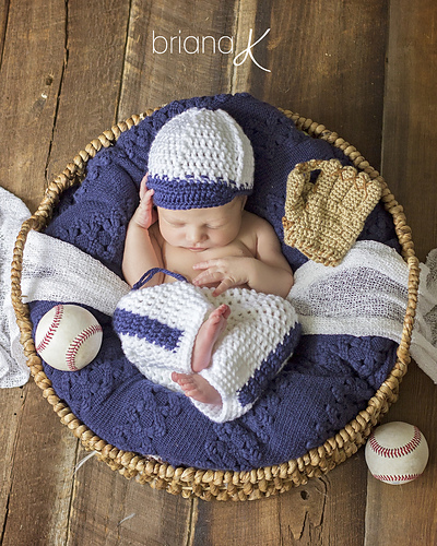 Ravelry: Newborn Baseball Outfit pattern by Briana K Designs