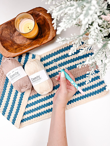 Ravelry: Just a Rectangle Crochet Danbury Bag pattern by Briana K Designs