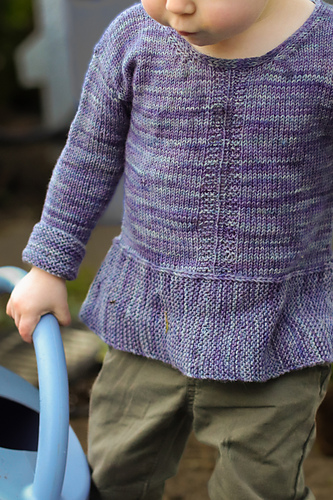 Ravelry: Little Plinth Tee pattern by Kerri Blumer