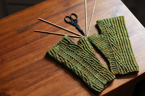 Ravelry: Wisp Mitts pattern by Kerri Blumer