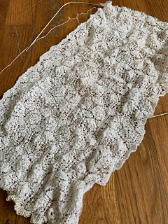 Ravelry: kibbin's The Queen Susan Shawl