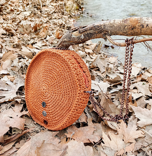 Ravelry: Round crochet purse pattern by Cat Summer