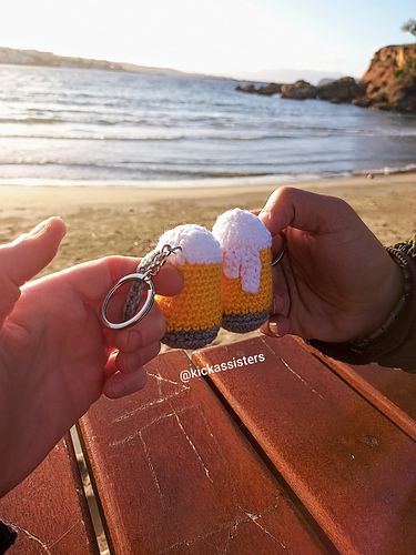 Ravelry: Beer mug keychain pattern by Cat Summer