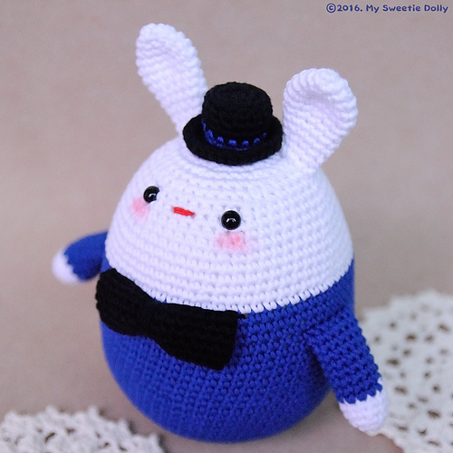 Ravelry: Egg Bunny - Gentleman pattern by Bomi Kim