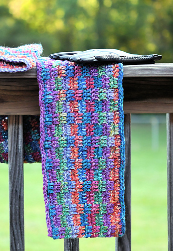 Ravelry: Bitty Blocks Scarf pattern by Kim Guzman