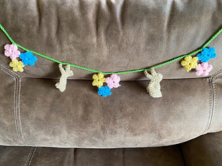 Ravelry: Easter Garland pattern by Kim Ludlow