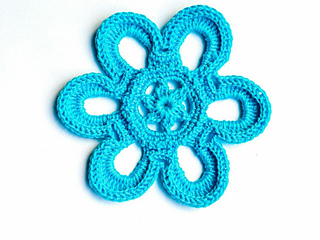 Ravelry: flower Anemona pattern by Alona Derkach