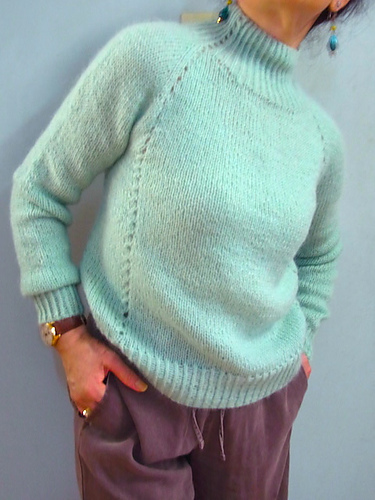 Ravelry: NAiMA Pullover pattern by ANKESTRiCK
