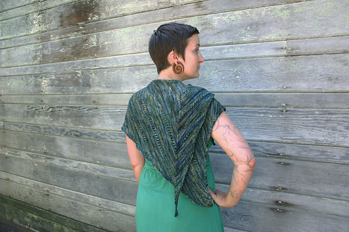 Ravelry: Swerve Shawl pattern by Kira Dulaney