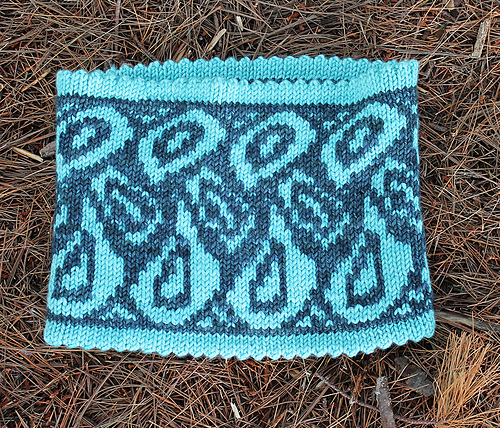 Ravelry: Carinthia Cowl pattern by Elizabeth Mautz-Redmann