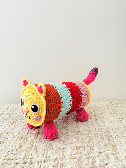 Ravelry: Pillowcat (Gabby's Dollhouse) pattern by eriise w
