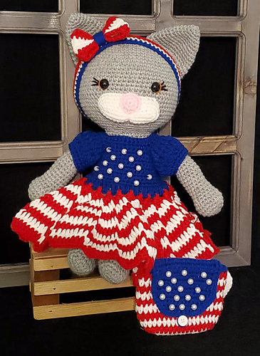 Ravelry: Dibbles the Cat pattern by Kelli's Kreations