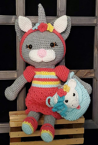 Ravelry: Dibbles the Cat pattern by Kelli's Kreations