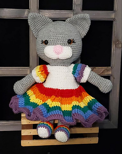 Ravelry: Dibbles the Cat pattern by Kelli's Kreations
