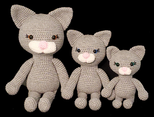 Ravelry: Dibbles the Cat pattern by Kelli's Kreations
