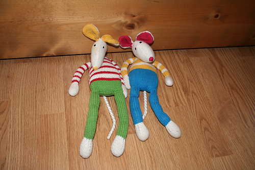 Ravelry: #34,35 roze muis en gele muis pattern by Phildar Design Team