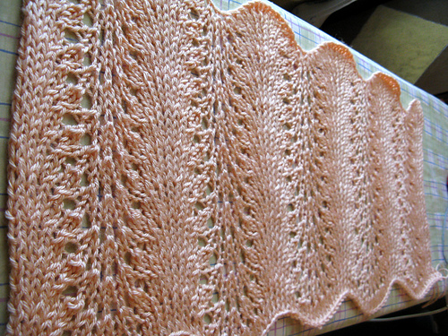 Ravelry: Feather and Fan Short Scarf pattern by Kelly Faller