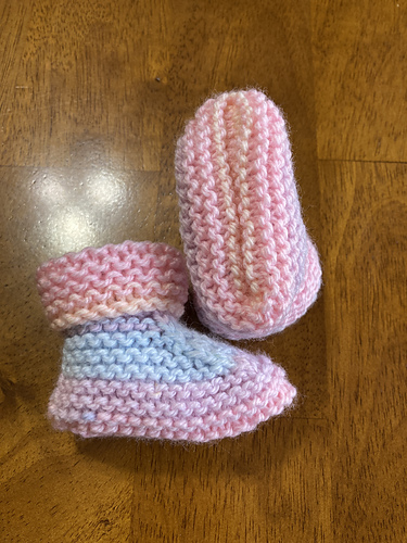 Ravelry: Babbity Baby Booties pattern by marianna mel