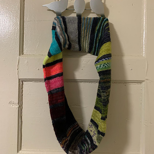 Ravelry: Leftovers Advent Scarf pattern by Monica Hodges