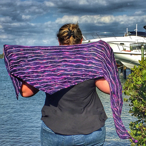 Ravelry: Drifting Waves pattern by Emily Lipa