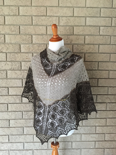 Ravelry: Salacia pattern by Anna Dalvi