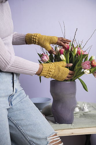 Ravelry: Adria - halfmittens pattern by Maria Bergman