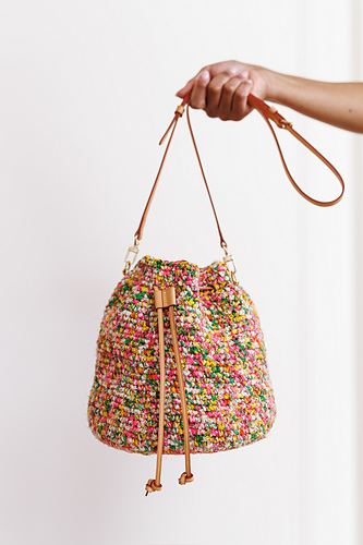 Ravelry: Dumpling Bucket Bag pattern by Vanessa Reyes aka Vanrey Knits