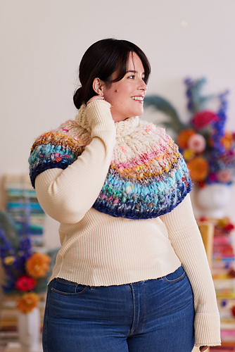 Ravelry: Solstice Hug pattern by Cheryl Kubat