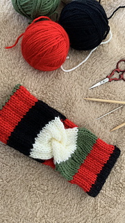 Ravelry: Stand with Palestine Headband pattern by KnitCraftCo. UK