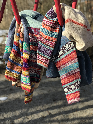 Ravelry: Cardigan Dagi pattern by Astrid Tueting