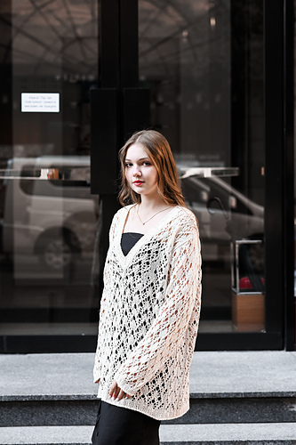 Ravelry: Mandry pullover pattern by Natalie Pelykh