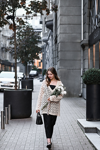 Ravelry: Mandry pullover pattern by Natalie Pelykh