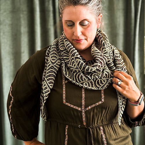 Ravelry: Samara pattern by Lesley Anne Robinson