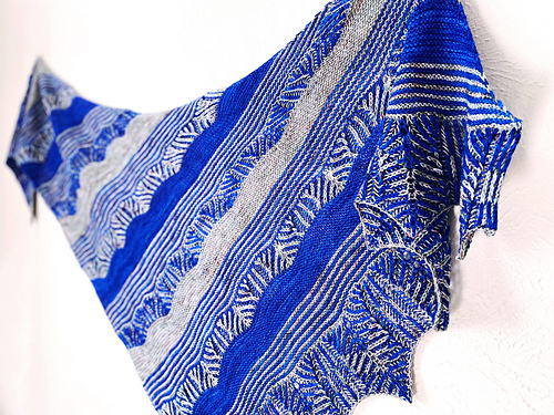 Ravelry: Plumed pattern by Lesley Anne Robinson