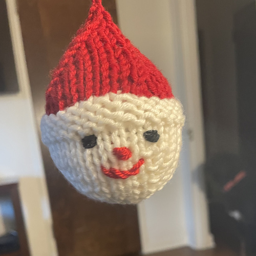 Ravelry: Cute Christmas Baubles pattern by marianna mel