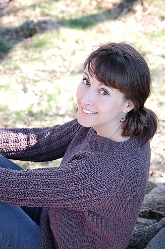 Ravelry: Mockingbird Pullover pattern by Hélène Rush