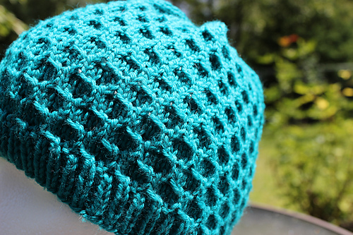 Ravelry: Honeycomb Hat pattern by Allison Sarnoff